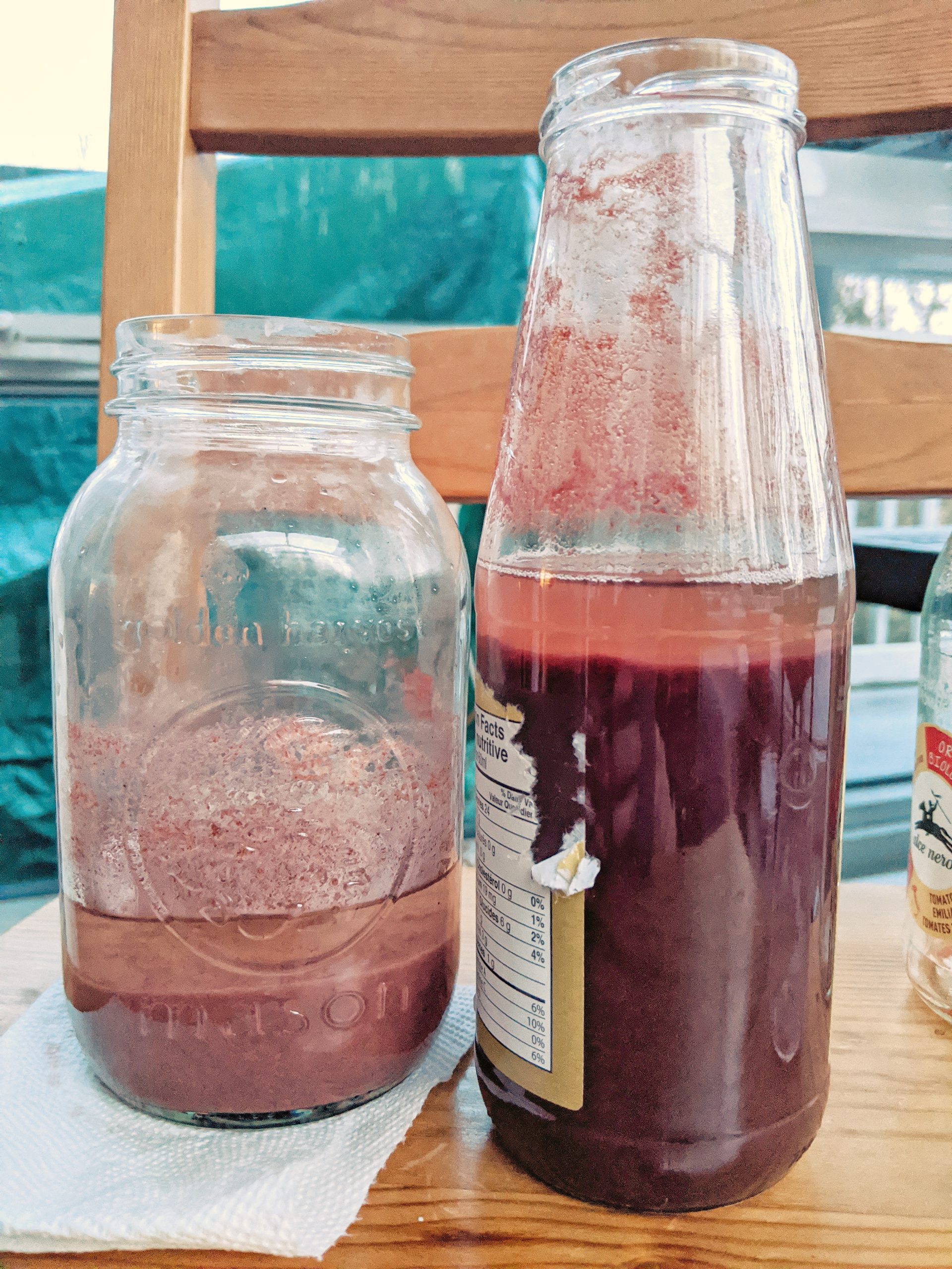 Making lake pigments – First steps – color experiments